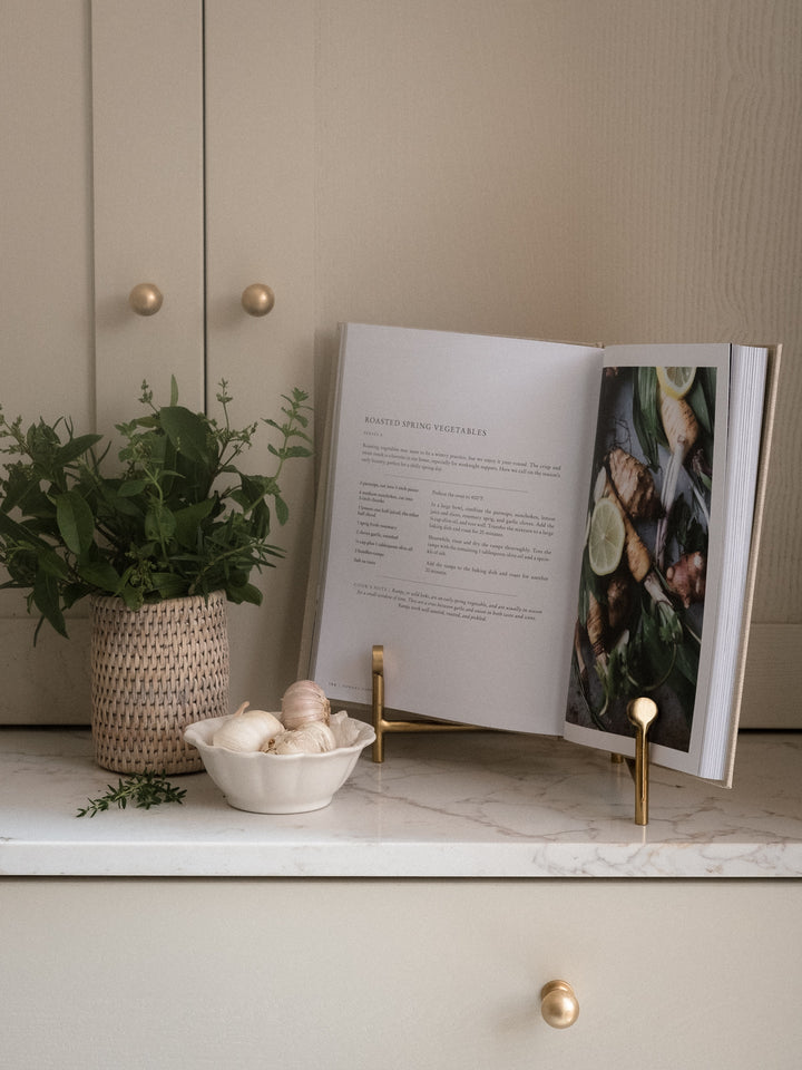 Cookbook Stand Gold | Hudson Home
